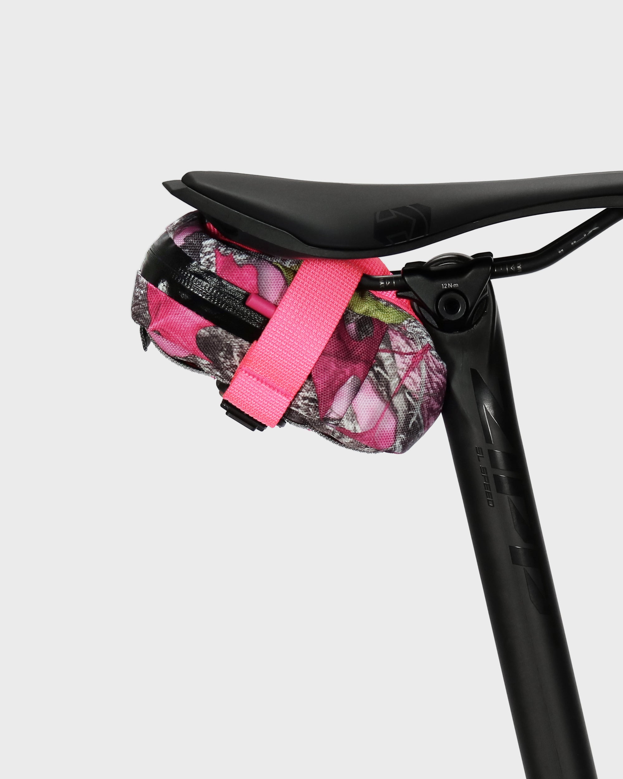Plan B saddle bag - Carry a spare tube, CO2 cartridge and tools ...